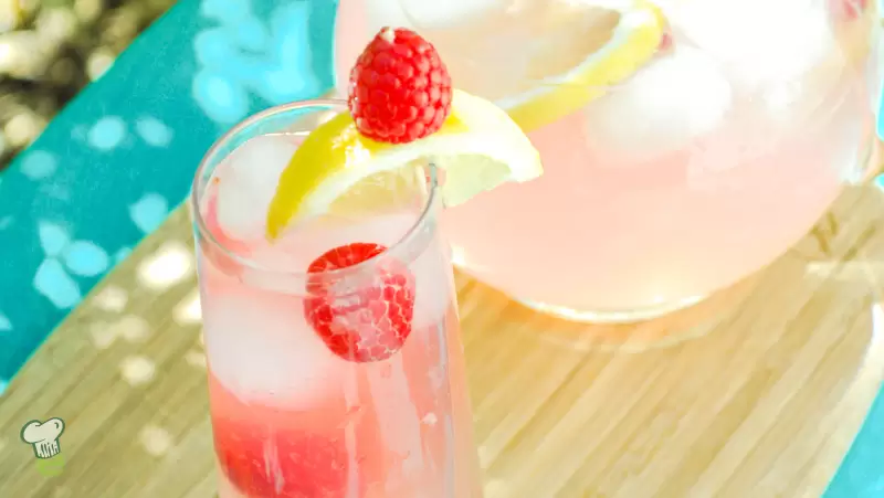 Healthy Pink Lemonade
